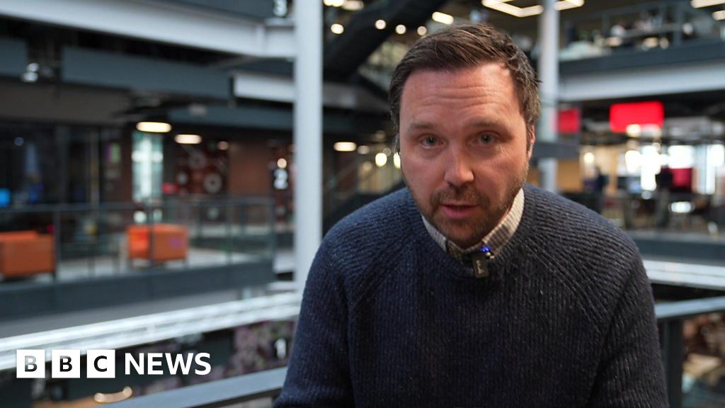 Brecon Beacons name change: How do you say Bannau Brycheiniog? - BBC News