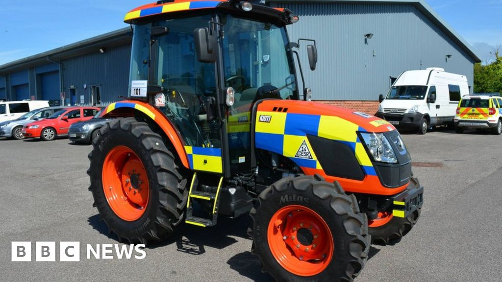 'RoboCrop' chosen in Dorset Police tractor name game - BBC News