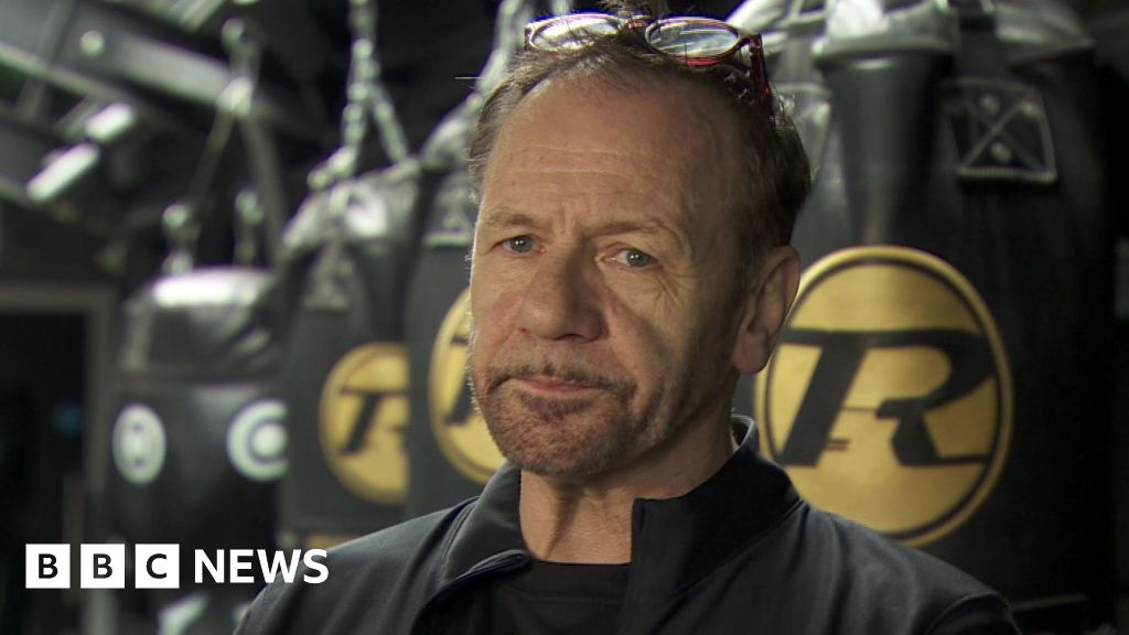 Billy Murray: Former kickboxing champion reveals cancer diagnosis - BBC ...