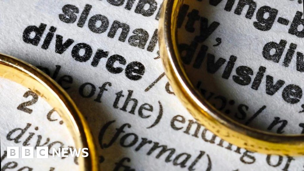 Brexit divorce: 'conscious uncoupling' or bitter breakup? - BBC News