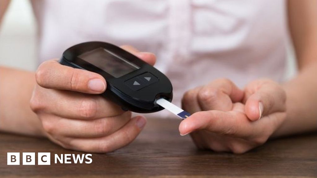 Diabetes blood test 'could mean end to daily insulin jabs' - BBC News