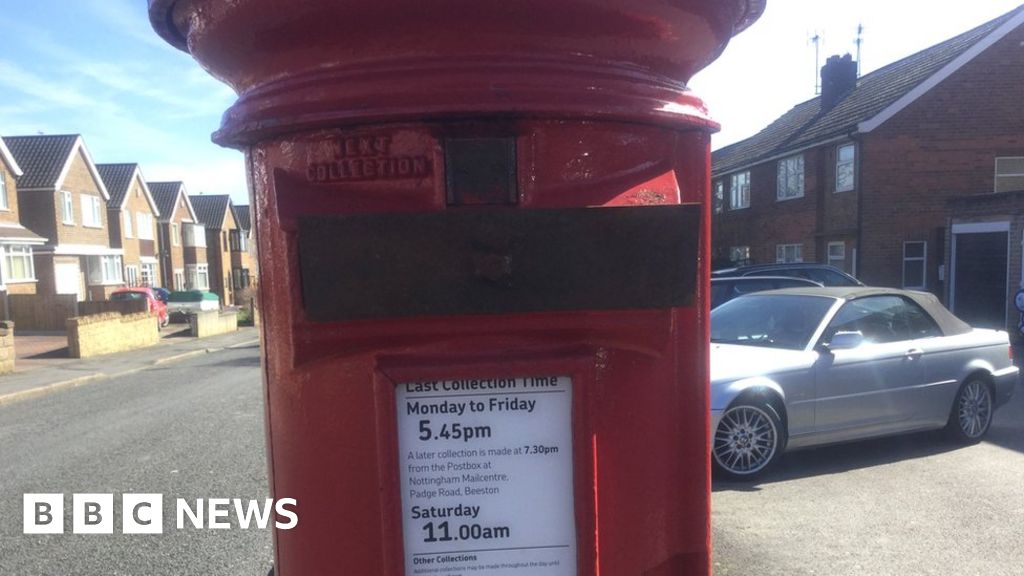 Confusion as boxes sealed after postmen lose keys - BBC News