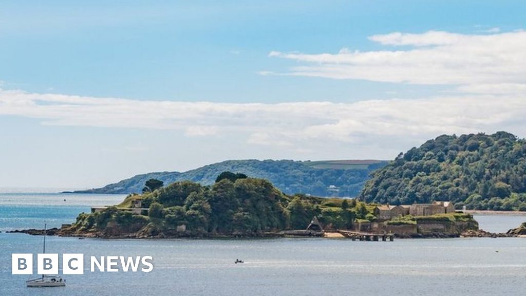 Plymouth's historic Drake's Island fortress sold - BBC News