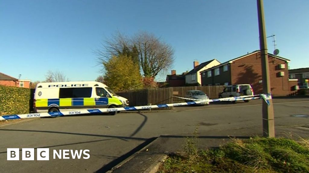 Body of man, 20, found in Rowley Regis - BBC News