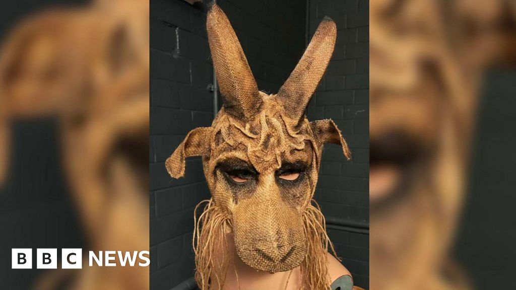 Swindon costume designer uses love of horror to make scary masks for ...