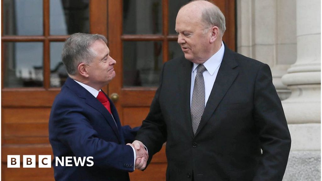 Irish budget: Michael Noonan says Ireland is on new path - BBC News