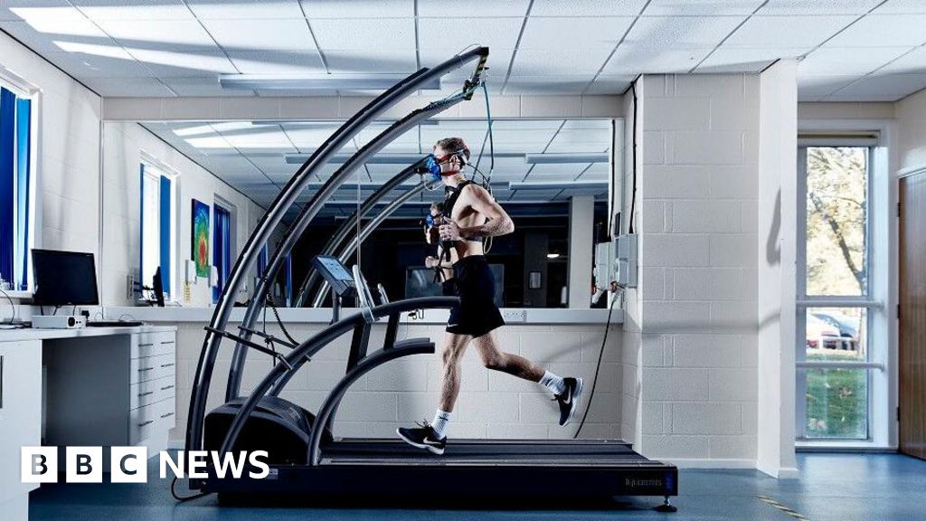 Keele University sport and exercise science course launches - BBC News