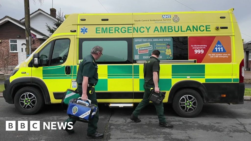 QA: Portsmouth hospital ambulance queues better, paramedics say