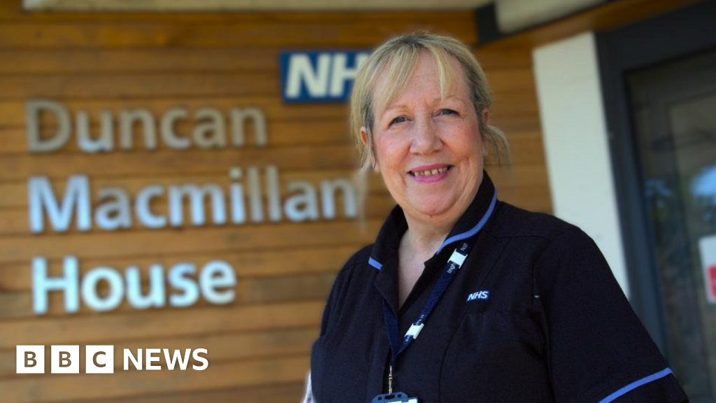 Nottinghamshire cleaner celebrates 50 years in the NHS