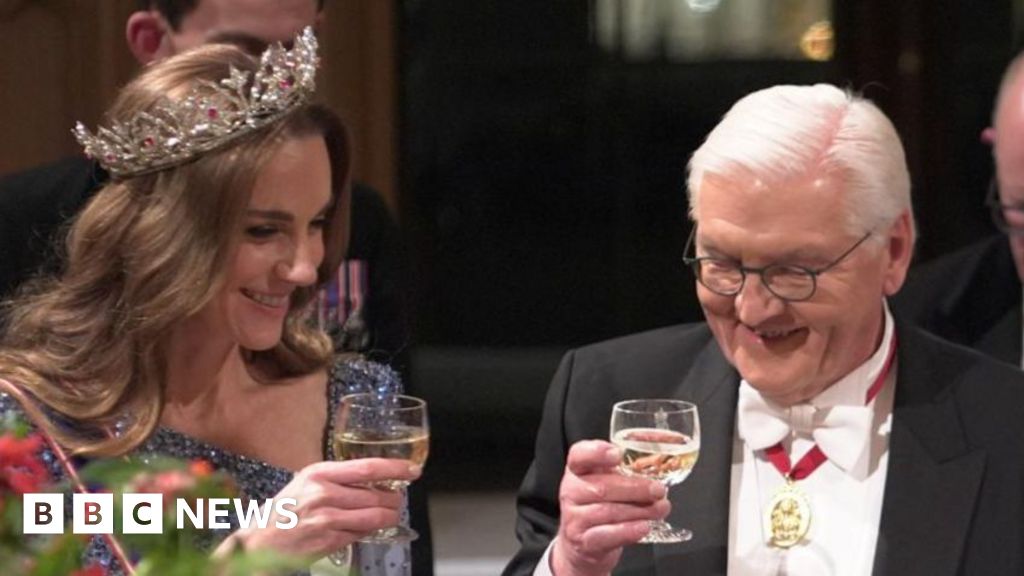 Watch: Banquet, royal family and Starmer on first day of German state ...