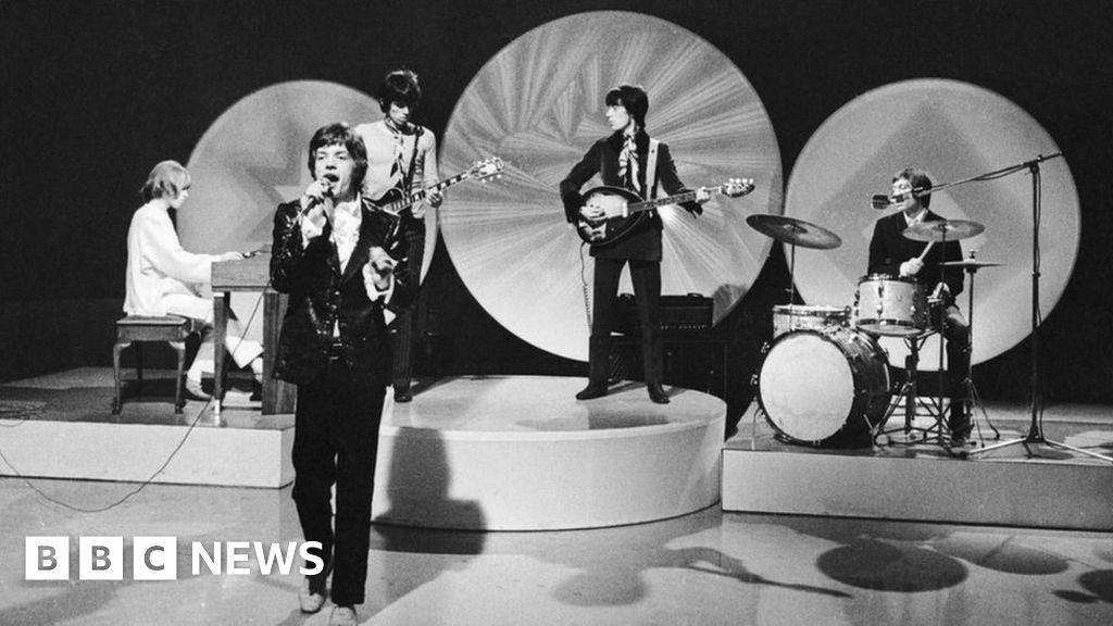 Capital records: How much do you know about London album covers? - BBC News