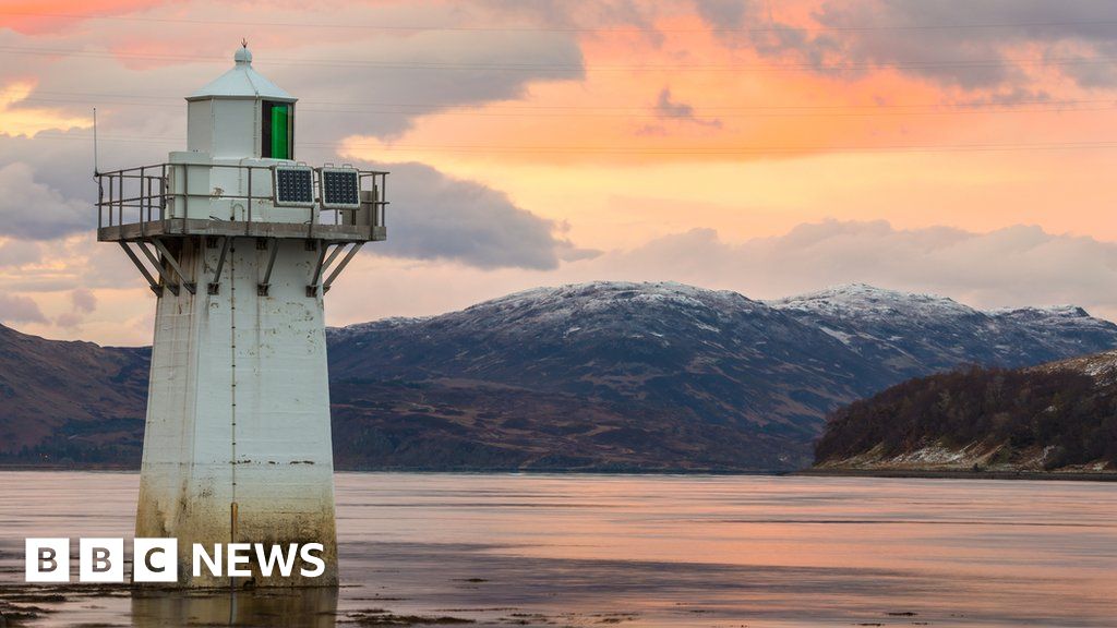 Isle of Skye quake caused 'house beams to creak' - BBC News