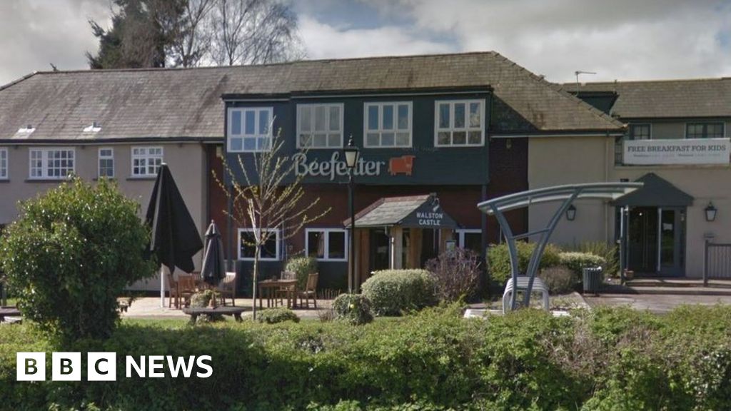 Caerphilly couple's 'dine and dash' from Beefeater restaurants - BBC News