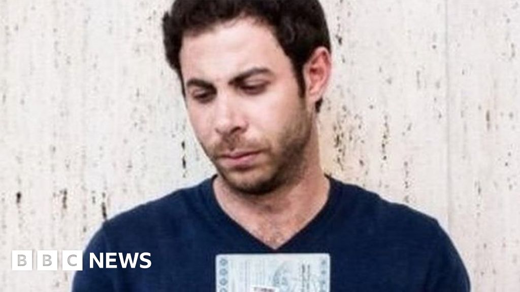 Turkey releases Syrian journalist Rami Jarrah - BBC News
