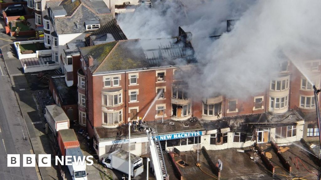 Blackpool blaze: Fire-hit former hotel to be demolished - BBC News