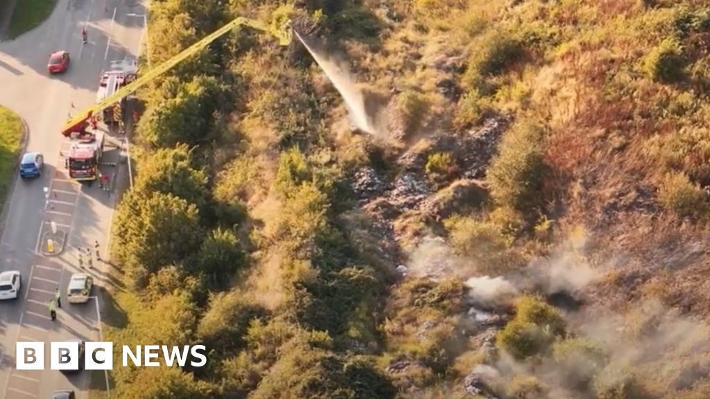 Arnolds Field: Health probe into dump fires delayed by privacy laws ...