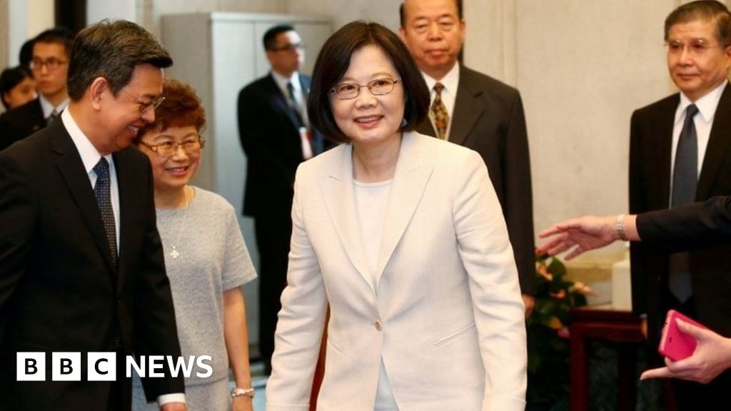 Taiwan's Tsai Ing-wen sworn in as first female president - BBC News