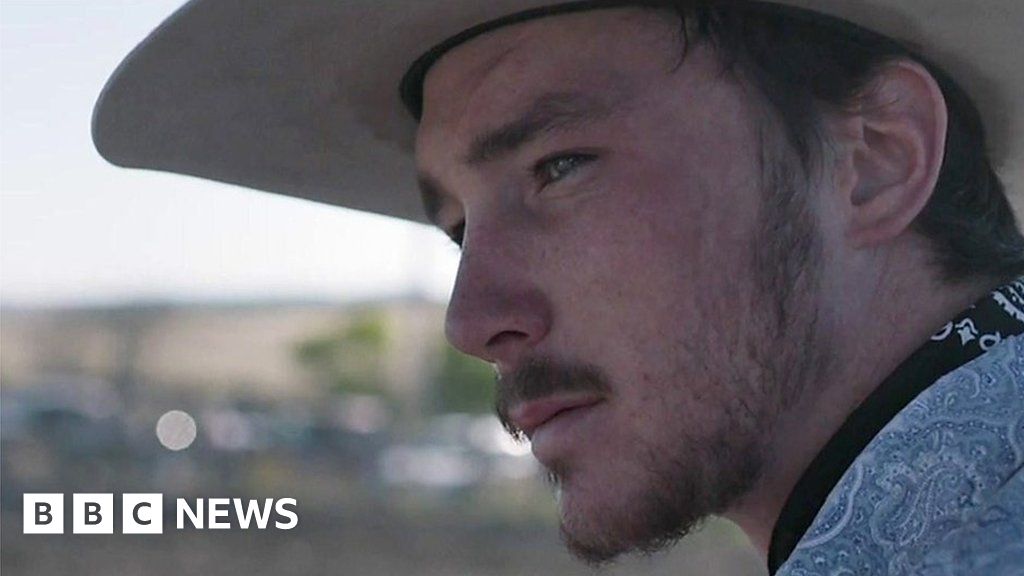 The Rider: Film tells of cowboy whose rodeo days are over - BBC News