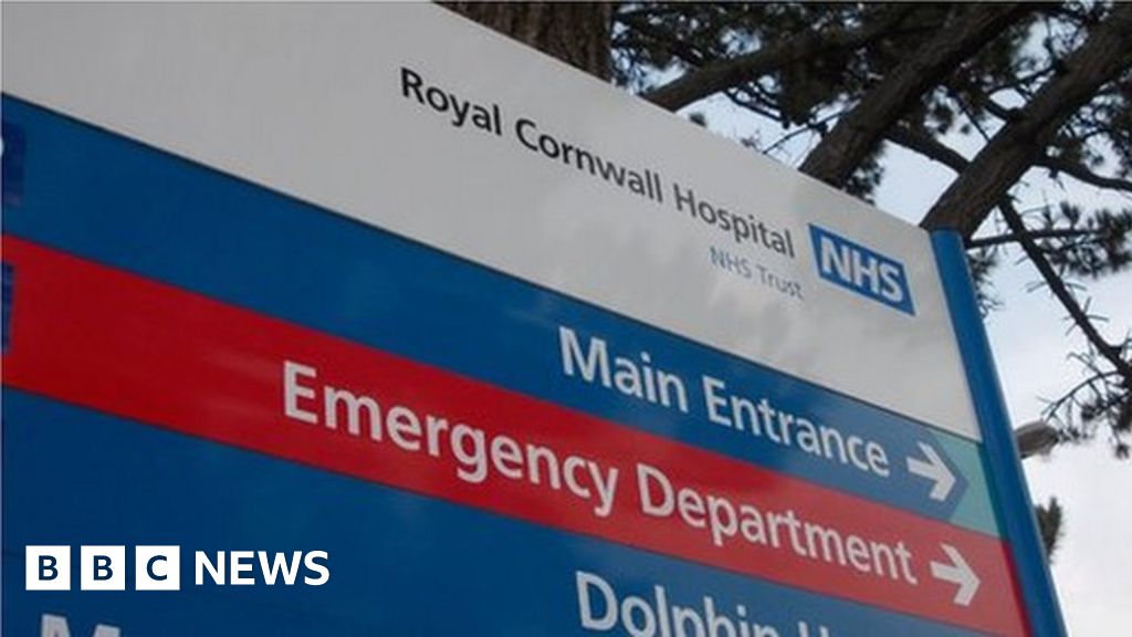 Cornwall's hospitals on 'black alert' - BBC News