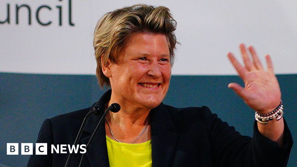 By-election 2023: Lib Democrats win Somerton and Frome from Tories - BBC News