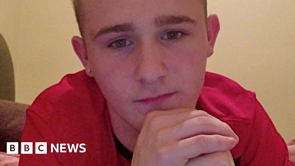 Matthew Seddon death: IPCC raises police pursuit concerns - BBC News