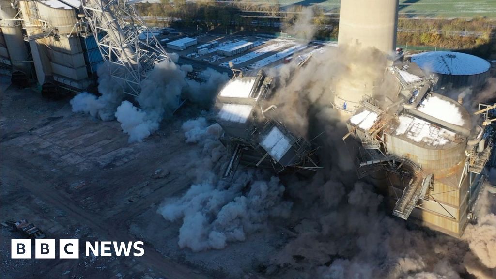 Drone captures power station demolition - BBC News