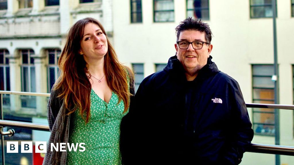 The Electric: Oldest working cinema in the UK reopens - BBC News