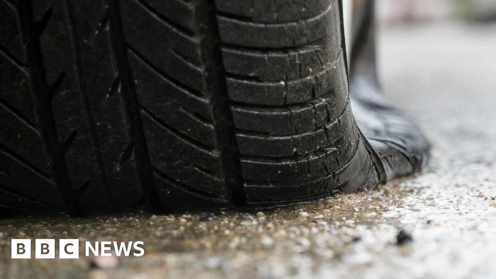 Leeds car tyres targeted in alleged climate protest - BBC News