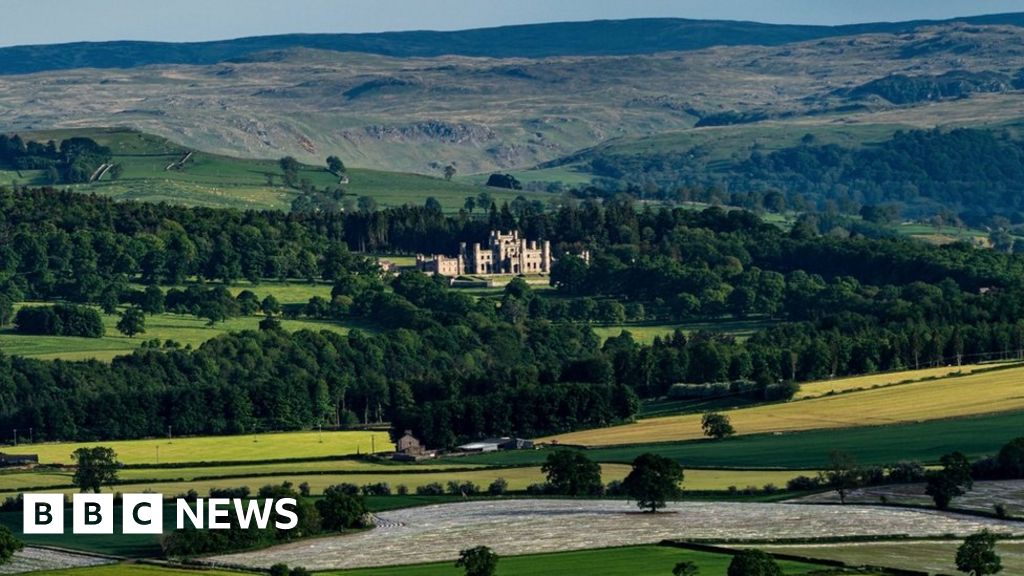 Lowther Castle: Archaeologists bid for signs of Norman conquest - BBC News