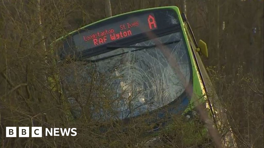 Cambridgeshire guided busway crash driver sacked - BBC News