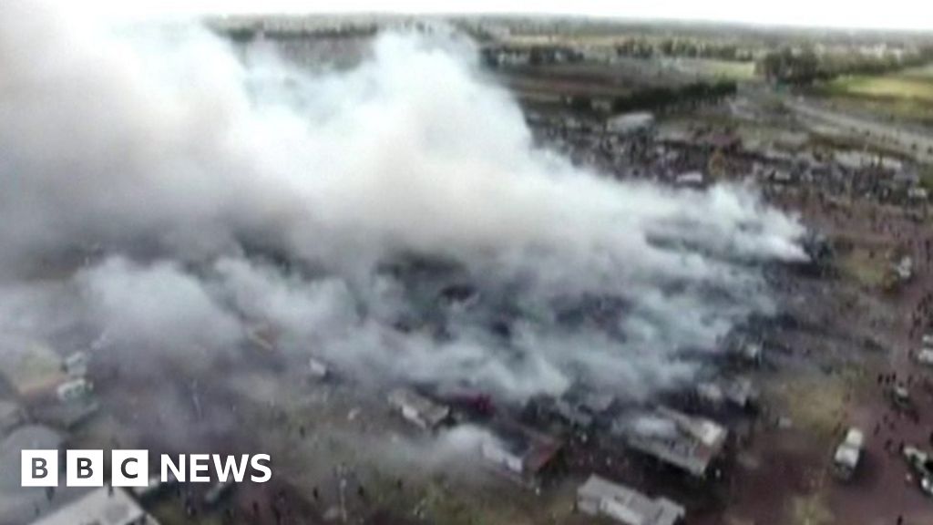 Aftermath of Mexico firework explosion - BBC News