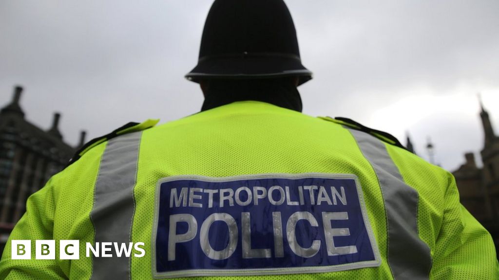 Barking man charged with encouraging terrorism - BBC News