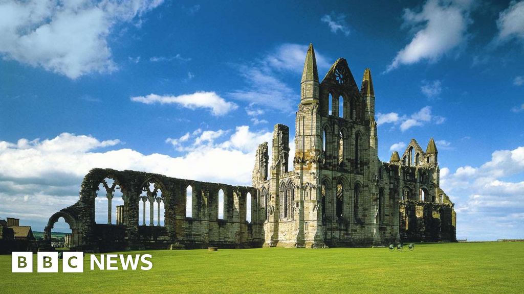 English Heritage sees record visits to historic sites