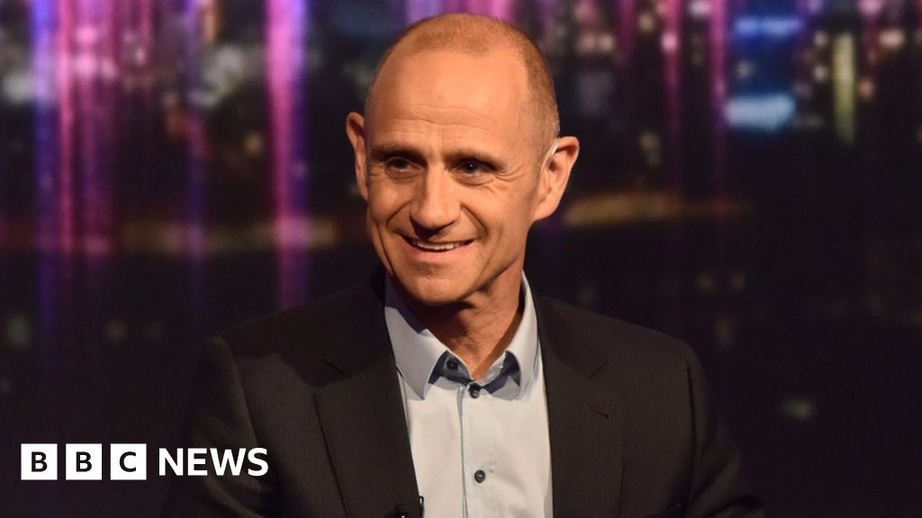 Evan Davis to replace Eddie Mair on BBC Radio 4's PM - BBC News