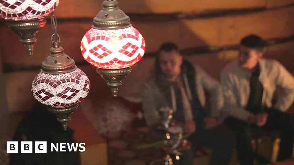 Brussels Muslim youth 'stereotyped as terrorist' - BBC News