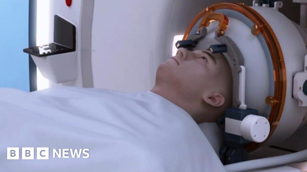 Brain surgery using sound waves - BBC News
