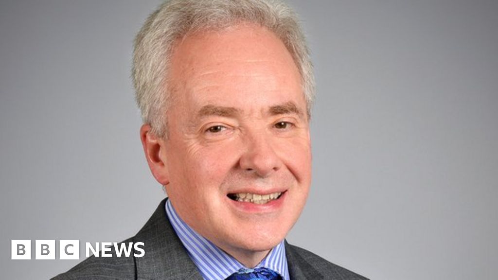 NHS Scotland chief executive Malcolm Wright resigns due to ill health ...