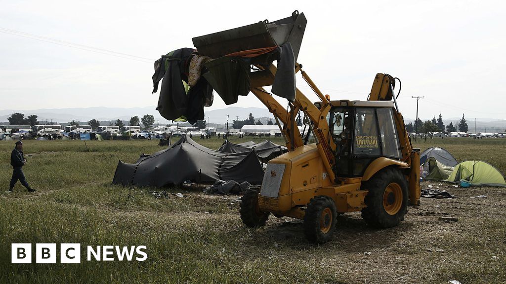 Ex-Danish PM says EU-Turkey migrant deal is unworkable. - BBC News