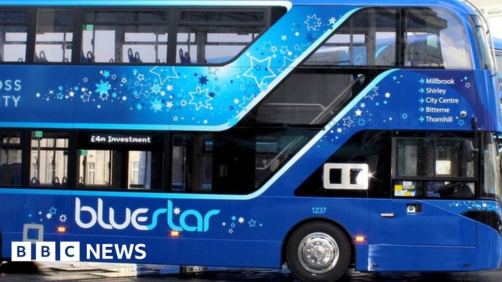 Southampton: Bluestar takes over City Red bus routes - BBC News