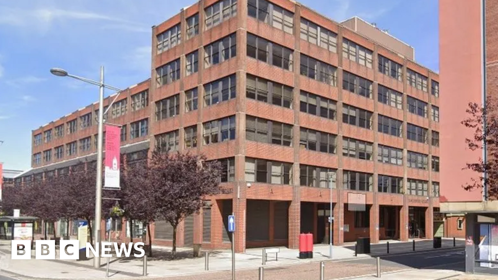 Middlesbrough Vancouver House: Why is it still empty? - BBC News