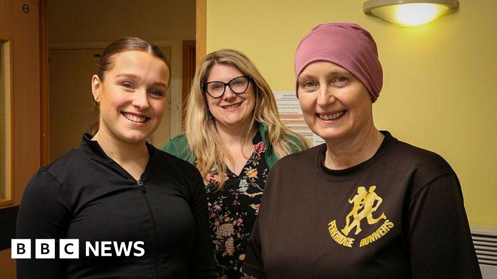 Thousands raised after Brewood mum's shock cancer diagnosis - BBC News