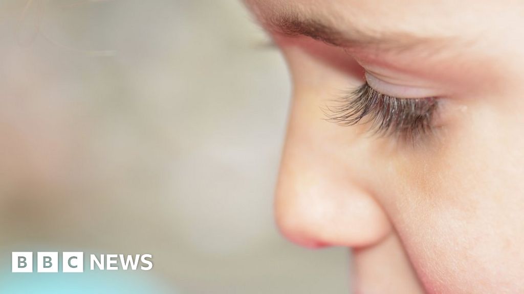 Sniffing could provide autism test - BBC News