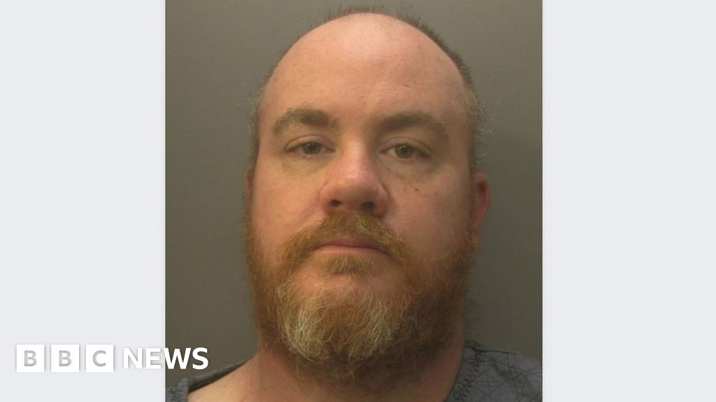 Surrey kidnapping: Man who held victim at knifepoint jailed