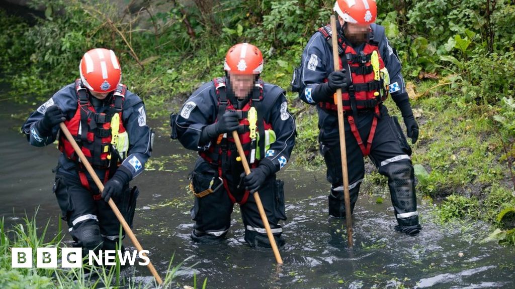 Mother of missing Bernadette Walker admits lying to police - BBC News