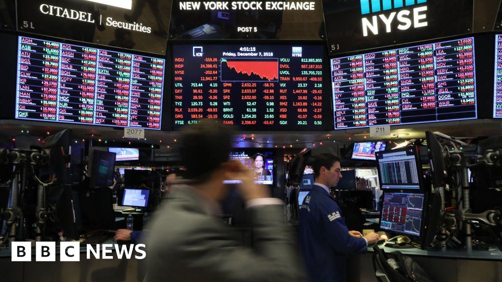 Is the US heading for a recession? - BBC News