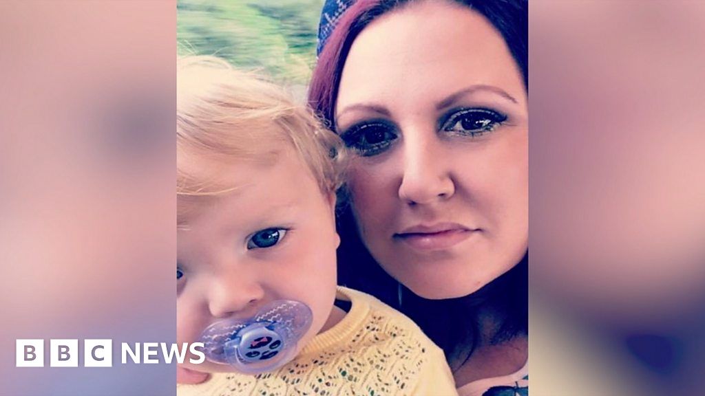 Covid death mum 'posted she was terrified' - BBC News