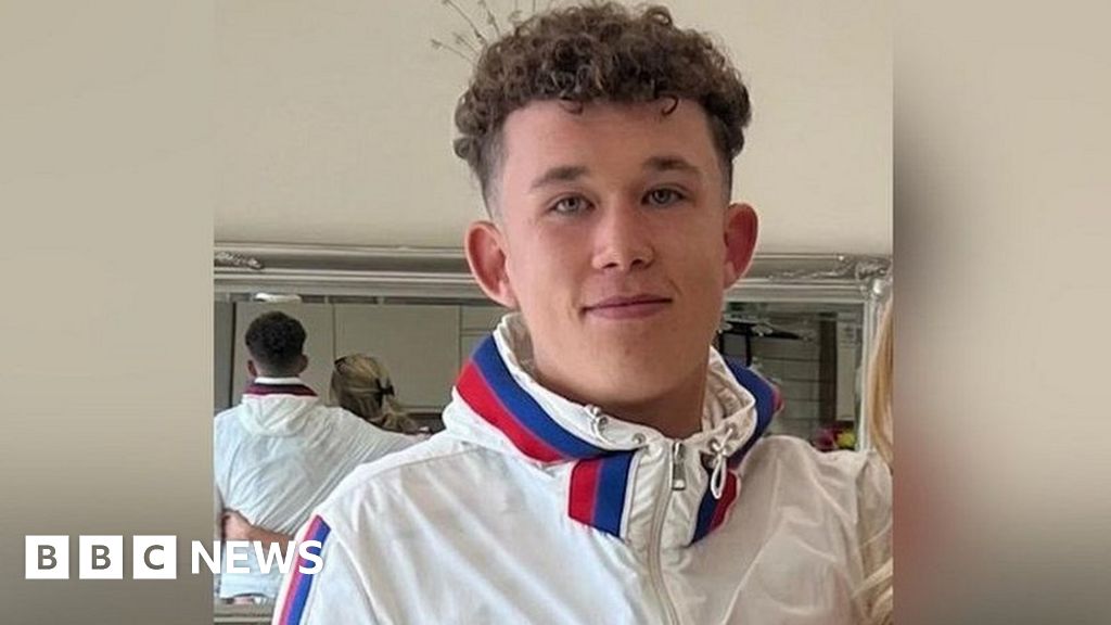 Ashton Rowbotham tribute as police investigate Grays teenager's death