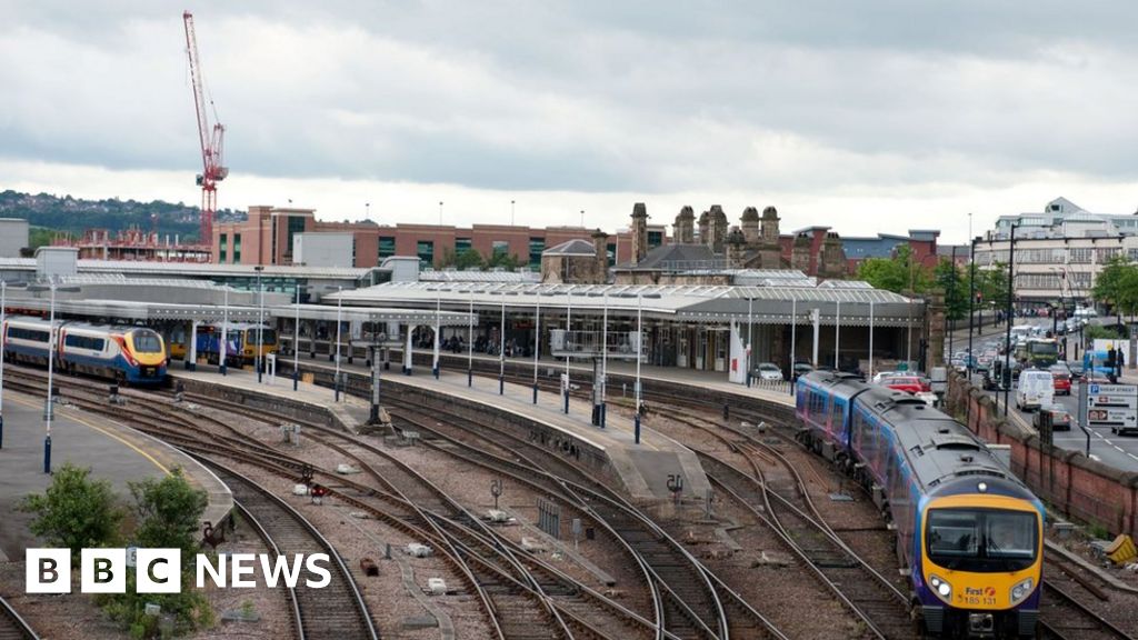 Sheffield-Huddersfield rail route gets £48m boost - BBC News