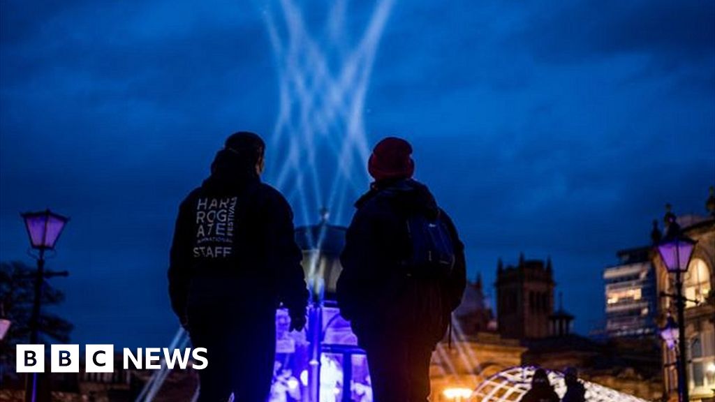 Harrogate: Landmark buildings to be illuminated for new festival - BBC News