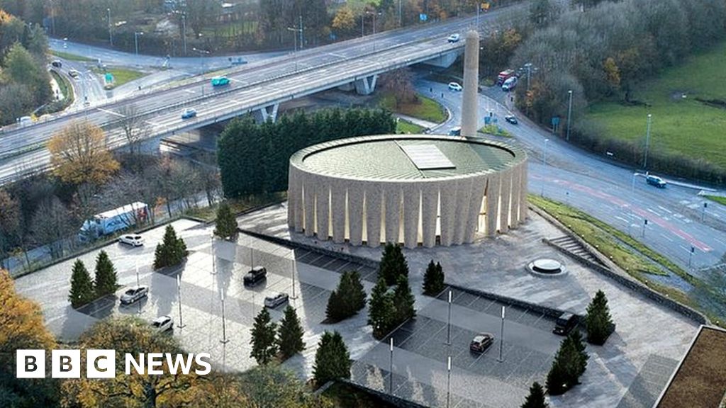 Preston's Brick Veil Mosque gets government approval - BBC News